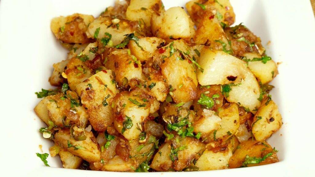 Chatpate Aloo Fry Recipe: Easy & Delicious | Chatpate Masala Aloo