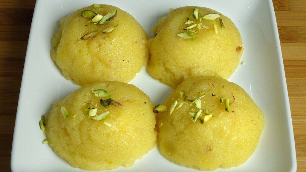 Rava Kesari | Best Kesari Recipe | How to make Rava Kesar Halwa at Home